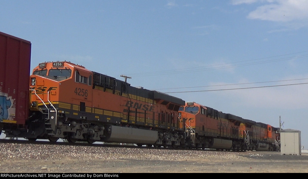 BNSF 4256